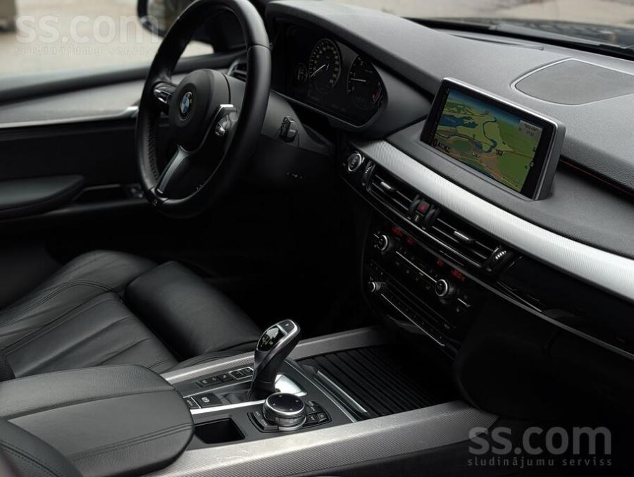 Black BMW X5 2014 in Jurmala, with an engine capacity of 3.00 L and mileage of 263 thousand km for 22950 €, photo 23 on AUTOMOTO.COM.LV