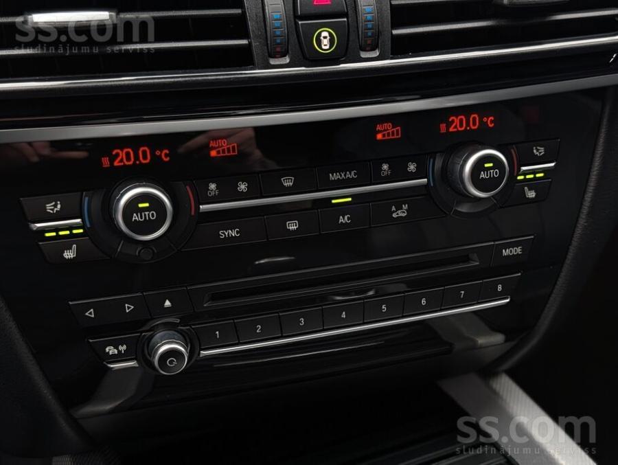 Black BMW X5 2014 in Jurmala, with an engine capacity of 3.00 L and mileage of 263 thousand km for 22950 €, photo 27 on AUTOMOTO.COM.LV
