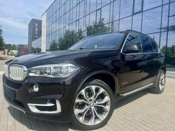 Melns BMW X5 2014 Kauņa, ar dzinēja tilpumu 2.00 L un nobraukumu 289 tūkst. km par 19999 €, foto 1 vietnē AUTOMOTO.COM.LV