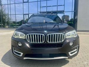Black BMW X5 2014 in Kaunas, with an engine capacity of 2.00 L and mileage of 289 thousand km for 19999 €, photo 4 on AUTOMOTO.COM.LV