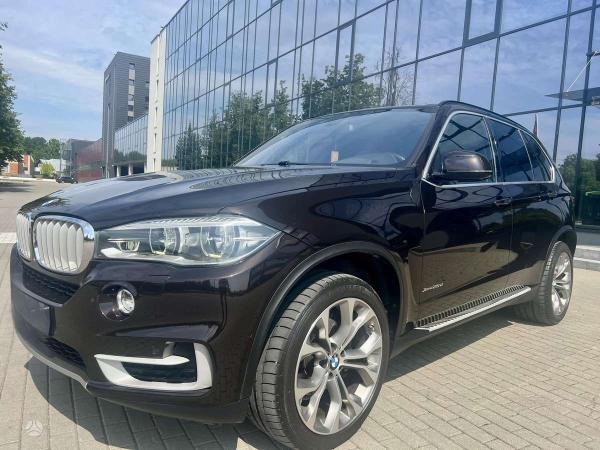 Melns BMW X5 2014 Kauņa, ar dzinēja tilpumu 2.00 L un nobraukumu 289 tūkst. km par 19999 €, foto 6 vietnē AUTOMOTO.COM.LV