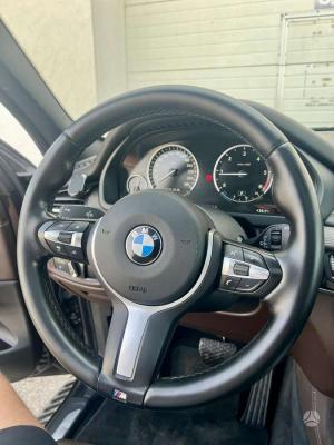 Black BMW X5 2014 in Kaunas, with an engine capacity of 2.00 L and mileage of 289 thousand km for 19999 €, photo 18 on AUTOMOTO.COM.LV