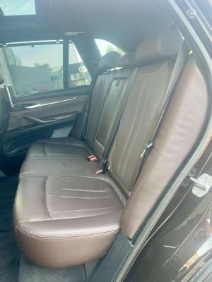 Black BMW X5 2014 in Kaunas, with an engine capacity of 2.00 L and mileage of 289 thousand km for 19999 €, photo 30 on AUTOMOTO.COM.LV
