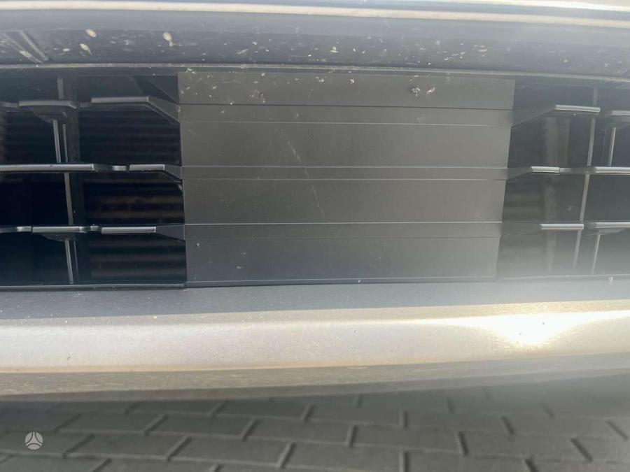 Black BMW X5 2014 in Kaunas, with an engine capacity of 2.00 L and mileage of 289 thousand km for 19999 €, photo 37 on AUTOMOTO.COM.LV