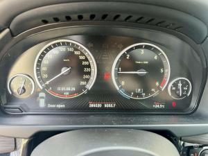 Black BMW X5 2014 in Kaunas, with an engine capacity of 2.00 L and mileage of 289 thousand km for 19999 €, photo 47 on AUTOMOTO.COM.LV
