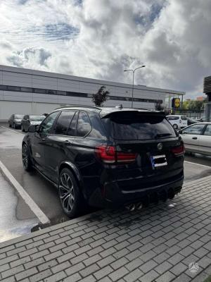 Black BMW X5 2014 in Klaipeda, with an engine capacity of 2.98 L and mileage of 321 thousand km for 16500 €, photo 5 on AUTOMOTO.COM.LV