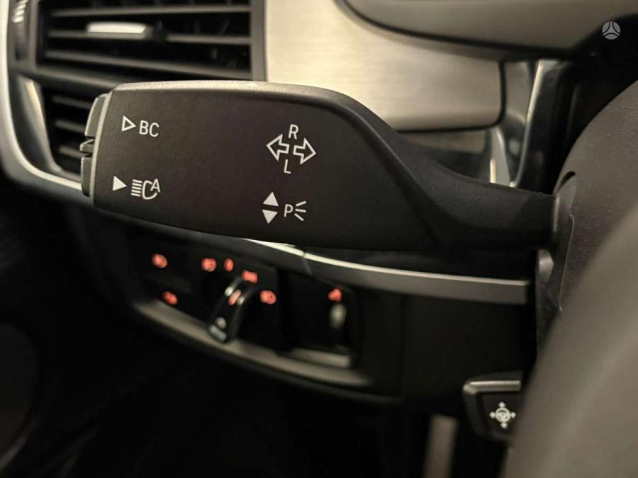 Melns BMW X5 2014 Marijampole, ar dzinēja tilpumu 2.99 L un nobraukumu 253 tūkst. km par 19999 €, foto 11 vietnē AUTOMOTO.COM.LV