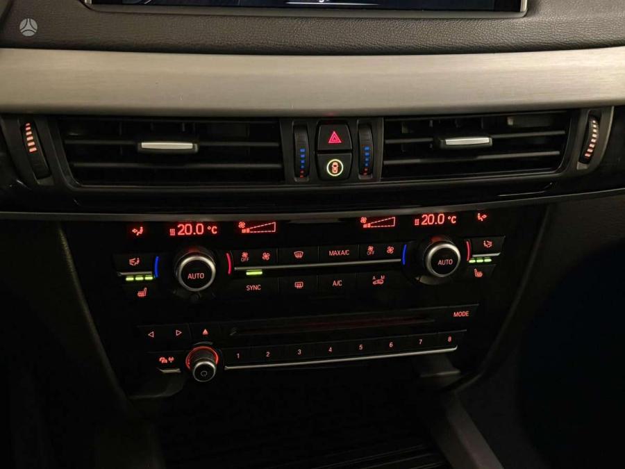Melns BMW X5 2014 Marijampole, ar dzinēja tilpumu 2.99 L un nobraukumu 253 tūkst. km par 19999 €, foto 15 vietnē AUTOMOTO.COM.LV