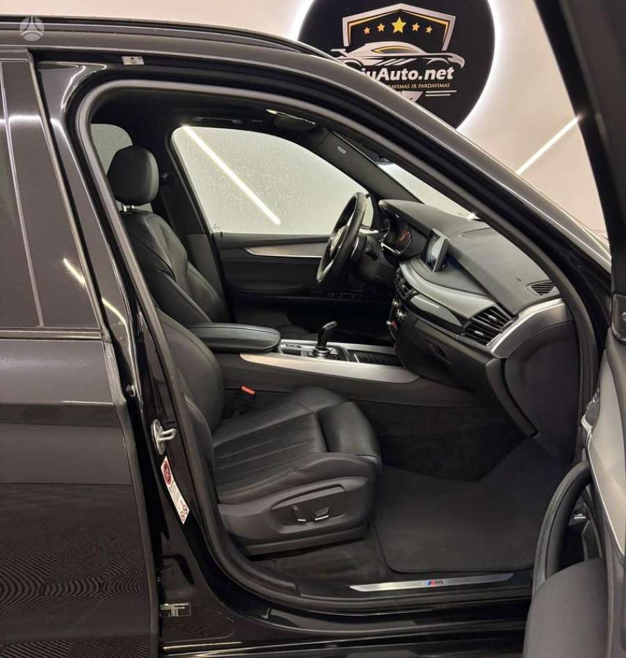 Melns BMW X5 2014 Marijampole, ar dzinēja tilpumu 2.99 L un nobraukumu 253 tūkst. km par 19999 €, foto 19 vietnē AUTOMOTO.COM.LV