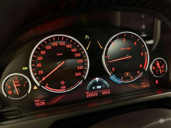 Melns BMW X5 2014 Marijampole, ar dzinēja tilpumu 2.99 L un nobraukumu 260 tūkst. km par 17999 €, foto 10 vietnē AUTOMOTO.COM.LV