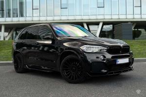 Melns BMW X5 2014 Viļņa, ar dzinēja tilpumu 2.99 L un nobraukumu 240 tūkst. km par 21500 €, foto 3 vietnē AUTOMOTO.COM.LV