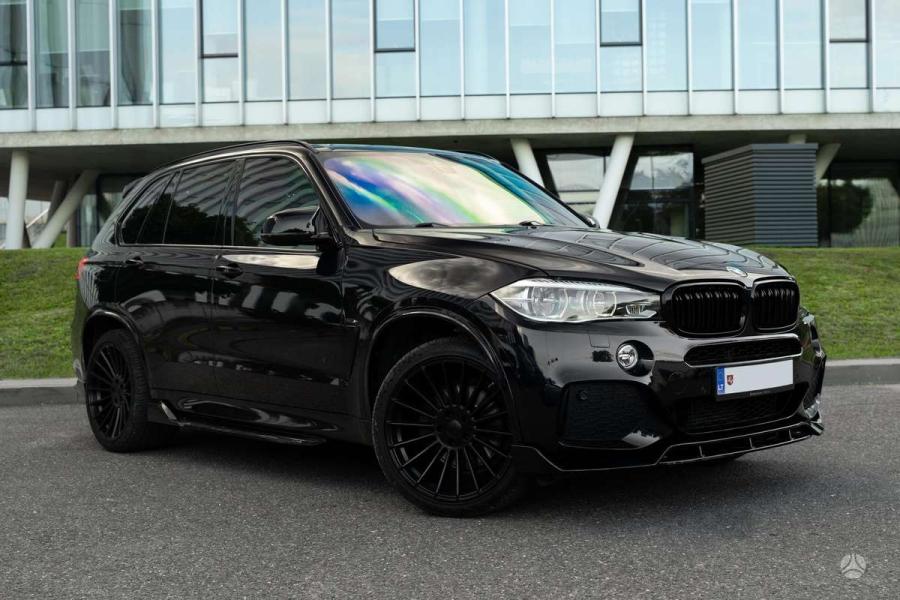 Melns BMW X5 2014 Viļņa, ar dzinēja tilpumu 2.99 L un nobraukumu 240 tūkst. km par 21500 €, foto 3 vietnē AUTOMOTO.COM.LV