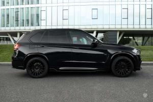Melns BMW X5 2014 Viļņa, ar dzinēja tilpumu 2.99 L un nobraukumu 240 tūkst. km par 21500 €, foto 8 vietnē AUTOMOTO.COM.LV