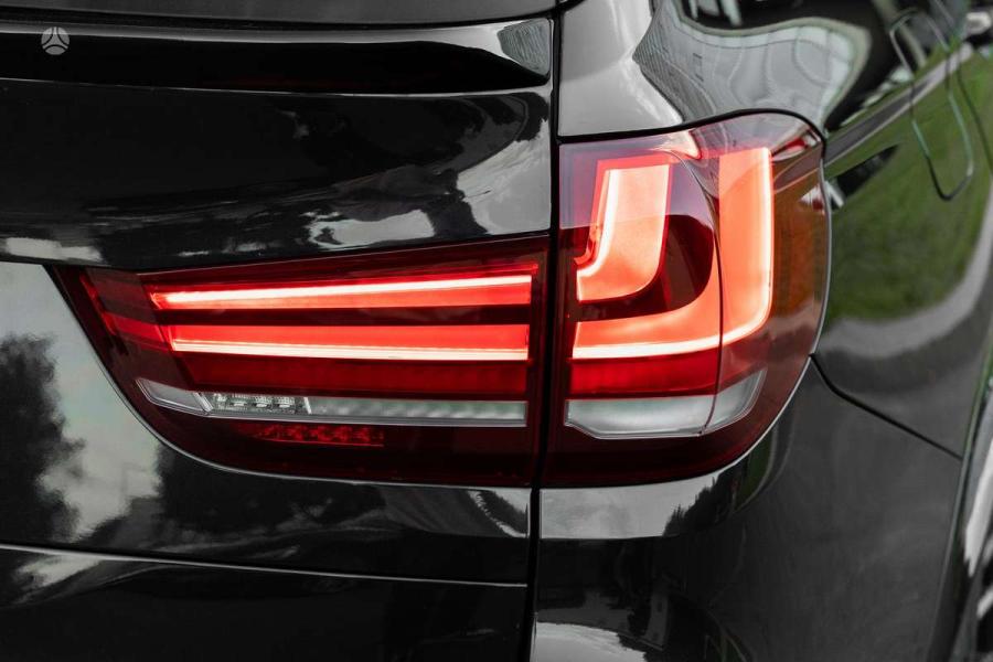 Melns BMW X5 2014 Viļņa, ar dzinēja tilpumu 2.99 L un nobraukumu 240 tūkst. km par 21500 €, foto 13 vietnē AUTOMOTO.COM.LV