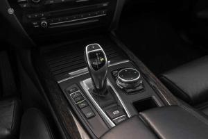 Melns BMW X5 2014 Viļņa, ar dzinēja tilpumu 2.99 L un nobraukumu 240 tūkst. km par 21500 €, foto 20 vietnē AUTOMOTO.COM.LV