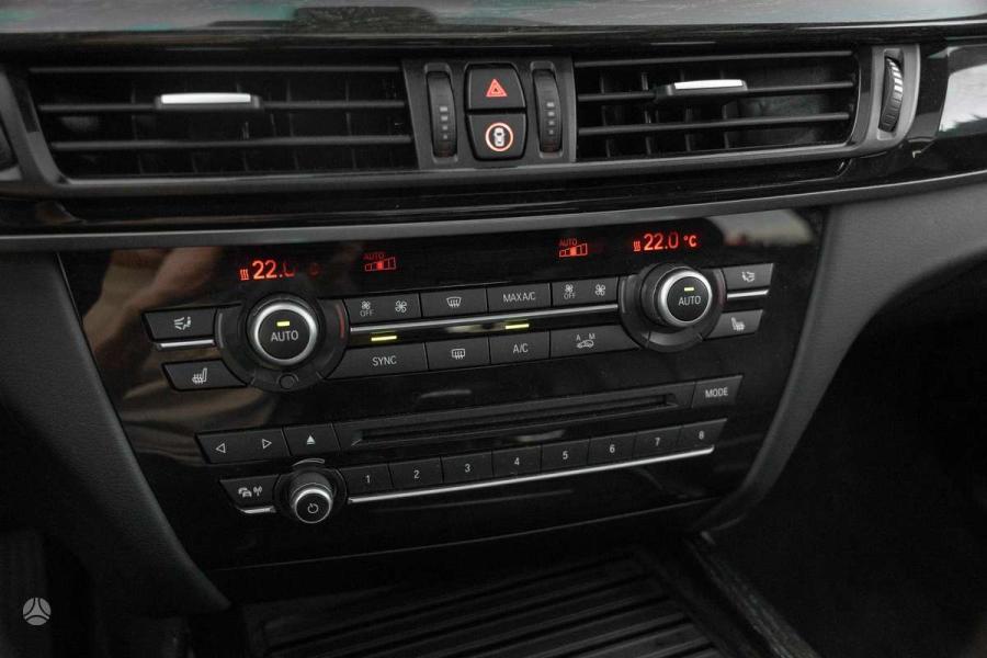 Melns BMW X5 2014 Viļņa, ar dzinēja tilpumu 2.99 L un nobraukumu 240 tūkst. km par 21500 €, foto 37 vietnē AUTOMOTO.COM.LV