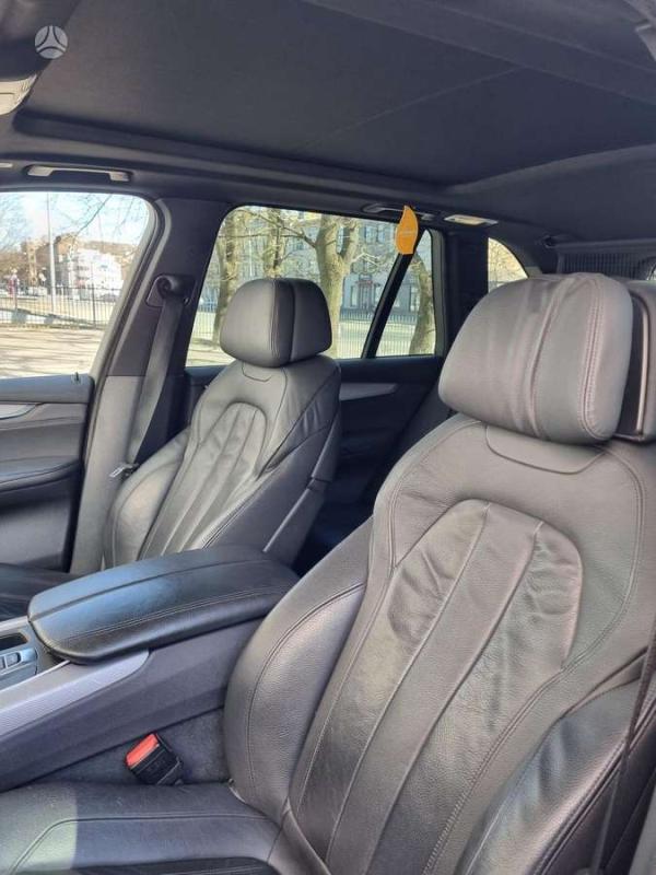 Melns BMW X5 2014 Rīga, ar dzinēja tilpumu 2.99 L un nobraukumu 246 tūkst. km par 22900 €, foto 6 vietnē AUTOMOTO.COM.LV