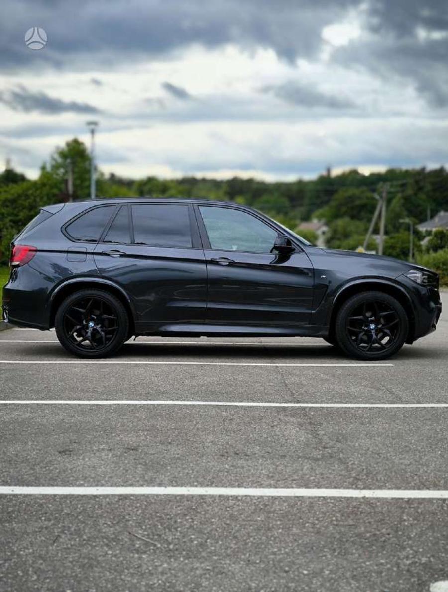 Melns BMW X5 2014 Viļņa, ar dzinēja tilpumu 2.99 L un nobraukumu 227 tūkst. km par 17900 €, foto 8 vietnē AUTOMOTO.COM.LV