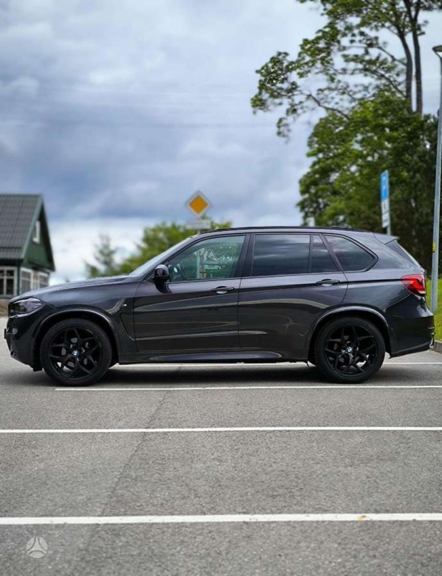 Melns BMW X5 2014 Viļņa, ar dzinēja tilpumu 2.99 L un nobraukumu 227 tūkst. km par 17900 €, foto 9 vietnē AUTOMOTO.COM.LV