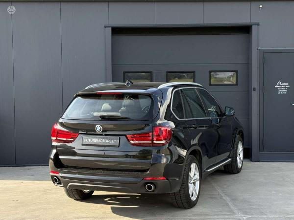 БМВ Х5 2014 в Каунас на AUTOMOTO.COM.LV Черный БМВ Х5 2014 в Каунас, объемом двигателя 2.00 л и пробегом 238 тыс. км за 16500 €, фото 3 на AUTOMOTO.COM.LV