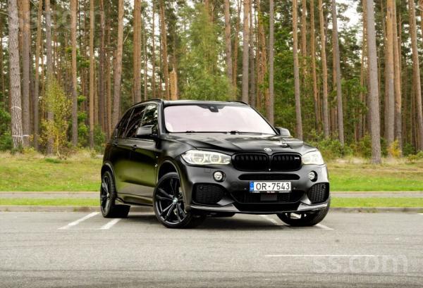 BMW X5 2014 RÄ«ga vietnÄ Melns BMW X5 2014 RÄ«ga, ar dzinÄja tilpumu 3.00 L un nobraukumu 246 tÅ«kst. km par 24290 ā¬, foto 3 vietnÄ AUTOMOTO.COM.LV