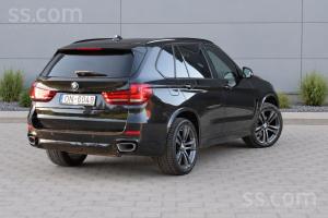 Melns BMW X5 2014 Rīga, ar dzinēja tilpumu 3.00 L un nobraukumu 285 tūkst. km par 19950 €, foto 6 vietnē AUTOMOTO.COM.LV