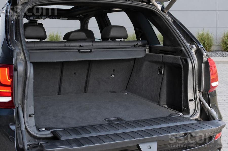 Melns BMW X5 2014 Rīga, ar dzinēja tilpumu 3.00 L un nobraukumu 285 tūkst. km par 19950 €, foto 12 vietnē AUTOMOTO.COM.LV
