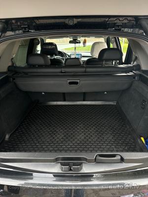 Black BMW X5 2014 in Tallinn, with an engine capacity of 3.00 L and mileage of 208 thousand km for 22500 €, photo 8 on AUTOMOTO.COM.LV