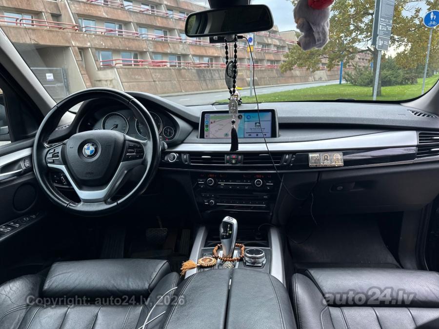 Black BMW X5 2014 in Tallinn, with an engine capacity of 3.00 L and mileage of 208 thousand km for 22500 €, photo 10 on AUTOMOTO.COM.LV