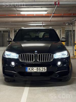 Melns BMW X5 2014 Jūrmala, ar dzinēja tilpumu 3.00 L un nobraukumu 193 tūkst. km par 21900 €, foto 1 vietnē AUTOMOTO.COM.LV