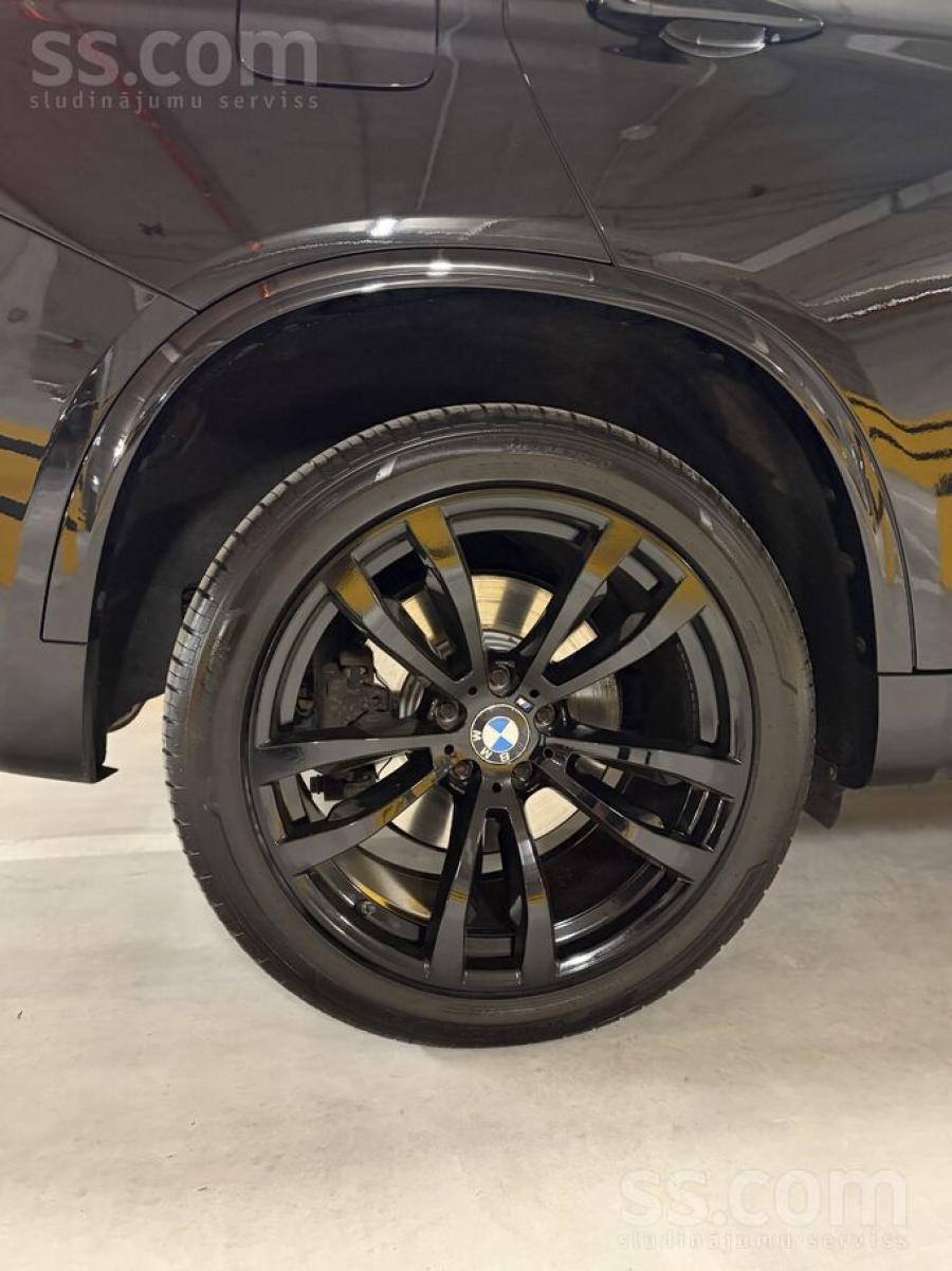 Melns BMW X5 2014 Jūrmala, ar dzinēja tilpumu 3.00 L un nobraukumu 193 tūkst. km par 21900 €, foto 7 vietnē AUTOMOTO.COM.LV