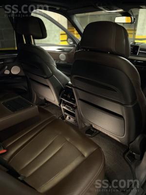 Melns BMW X5 2014 Jūrmala, ar dzinēja tilpumu 3.00 L un nobraukumu 193 tūkst. km par 21900 €, foto 9 vietnē AUTOMOTO.COM.LV