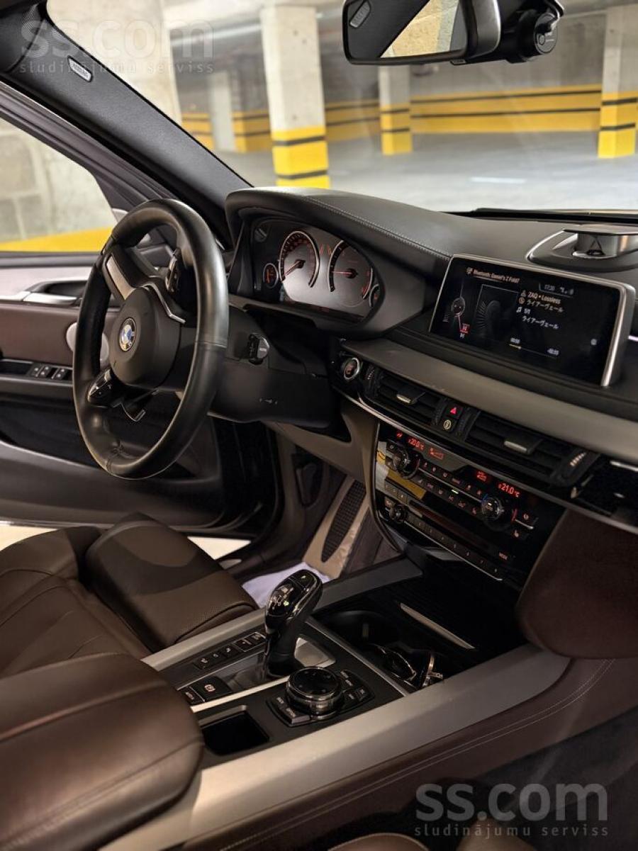 Melns BMW X5 2014 Jūrmala, ar dzinēja tilpumu 3.00 L un nobraukumu 193 tūkst. km par 21900 €, foto 11 vietnē AUTOMOTO.COM.LV