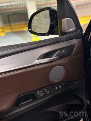 Melns BMW X5 2014 Jūrmala, ar dzinēja tilpumu 3.00 L un nobraukumu 193 tūkst. km par 21900 €, foto 12 vietnē AUTOMOTO.COM.LV