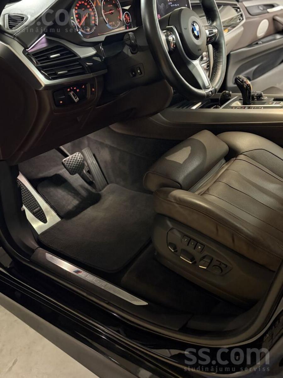 Melns BMW X5 2014 Jūrmala, ar dzinēja tilpumu 3.00 L un nobraukumu 193 tūkst. km par 21900 €, foto 17 vietnē AUTOMOTO.COM.LV