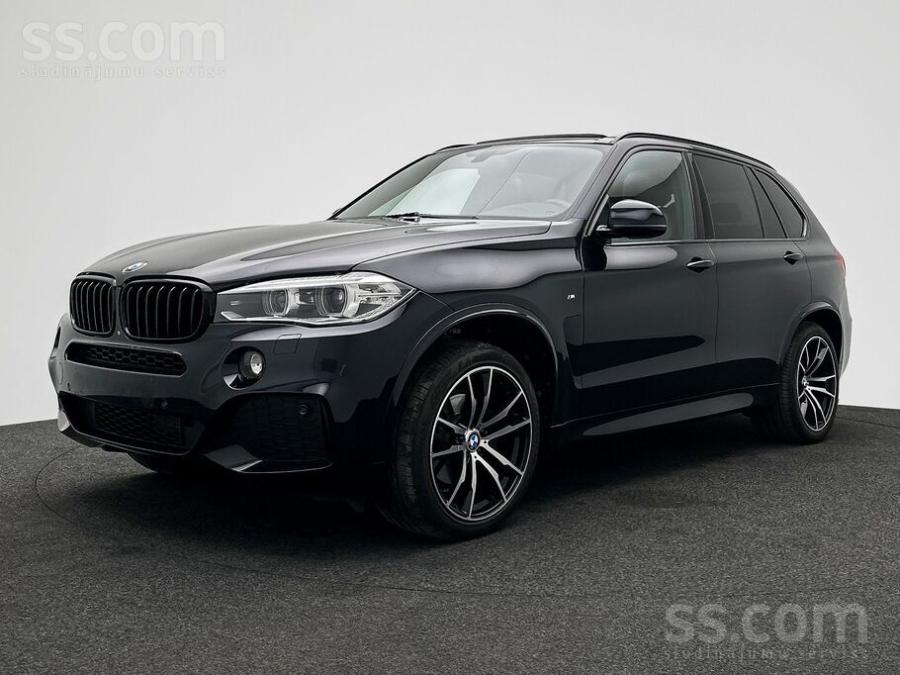 Black BMW X5 2014 in Riga, with an engine capacity of 3.00 L and mileage of 296 thousand km for 21900 €, photo 1 on AUTOMOTO.COM.LV
