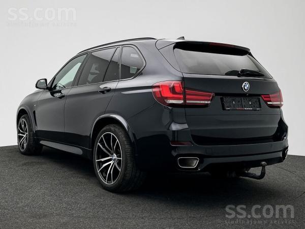 Melns BMW X5 2014 Rīga, ar dzinēja tilpumu 3.00 L un nobraukumu 296 tūkst. km par 21900 €, foto 5 vietnē AUTOMOTO.COM.LV