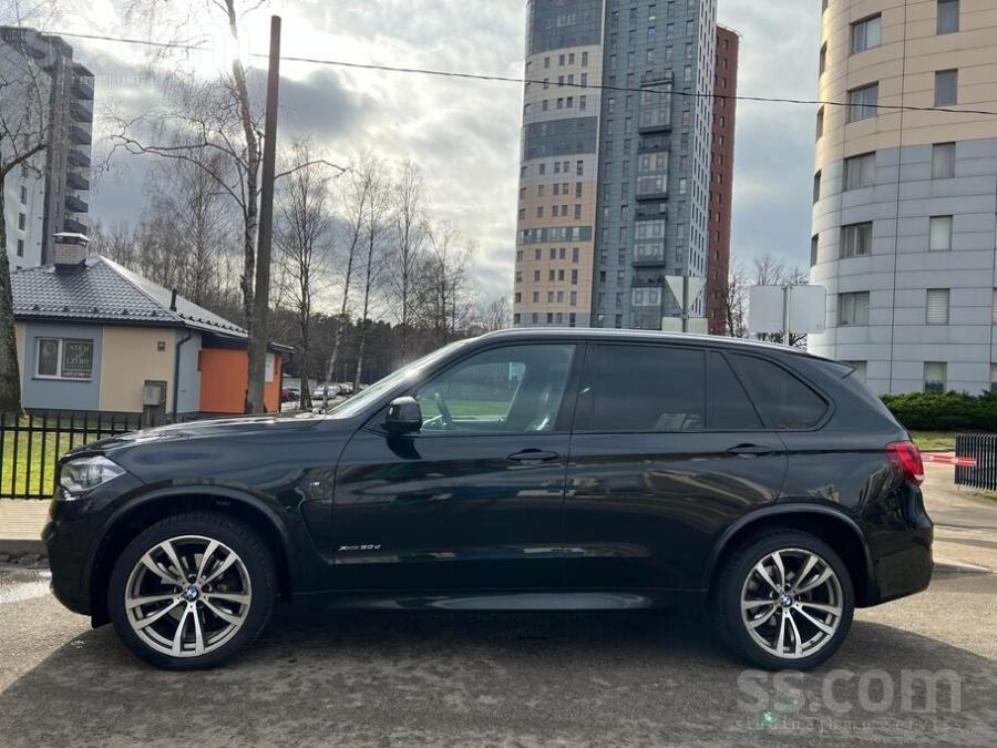 Melns BMW X5 2015 Rīga, ar dzinēja tilpumu 3.00 L un nobraukumu 215 tūkst. km par 26000 €, foto 2 vietnē AUTOMOTO.COM.LV
