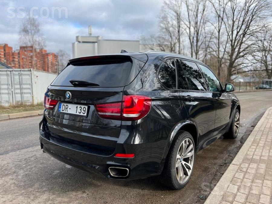 Melns BMW X5 2015 Rīga, ar dzinēja tilpumu 3.00 L un nobraukumu 215 tūkst. km par 26000 €, foto 5 vietnē AUTOMOTO.COM.LV