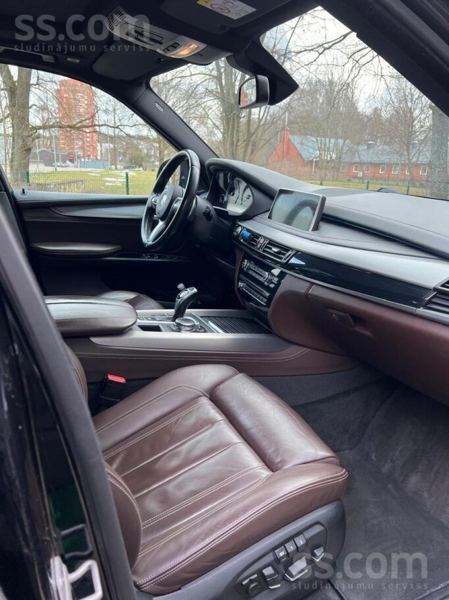 Melns BMW X5 2015 Rīga, ar dzinēja tilpumu 3.00 L un nobraukumu 215 tūkst. km par 26000 €, foto 10 vietnē AUTOMOTO.COM.LV