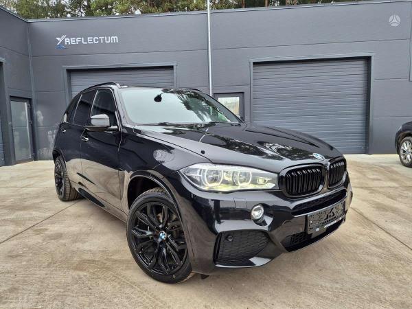 Melns BMW X5 2015 Utena, ar dzinēja tilpumu 2.99 L un nobraukumu 242 tūkst. km par 21990 €, foto 2 vietnē AUTOMOTO.COM.LV