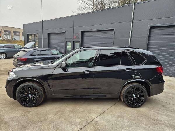 Melns BMW X5 2015 Utena, ar dzinēja tilpumu 2.99 L un nobraukumu 242 tūkst. km par 21990 €, foto 5 vietnē AUTOMOTO.COM.LV