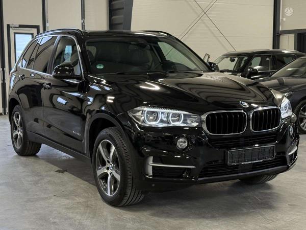Melns BMW X5 2015 Marijampole, ar dzinēja tilpumu 2.99 L un nobraukumu 296 tūkst. km par 18700 €, foto 1 vietnē AUTOMOTO.COM.LV