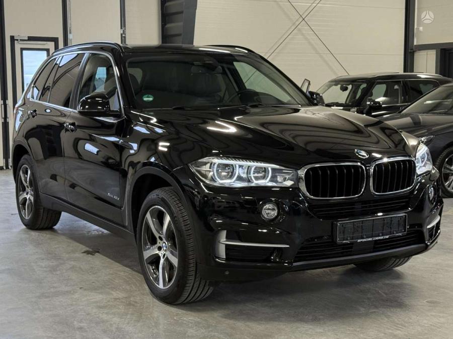 Melns BMW X5 2015 Marijampole, ar dzinēja tilpumu 2.99 L un nobraukumu 296 tūkst. km par 18700 €, foto 1 vietnē AUTOMOTO.COM.LV