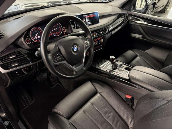 Melns BMW X5 2015 Marijampole, ar dzinēja tilpumu 2.99 L un nobraukumu 296 tūkst. km par 18700 €, foto 2 vietnē AUTOMOTO.COM.LV