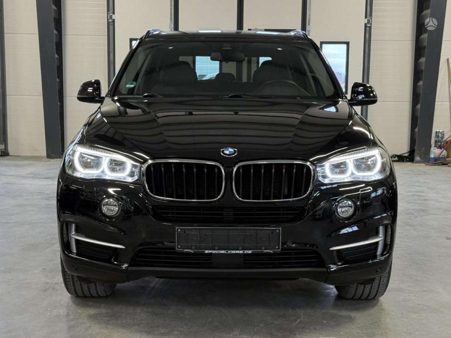 Melns BMW X5 2015 Marijampole, ar dzinēja tilpumu 2.99 L un nobraukumu 296 tūkst. km par 18700 €, foto 4 vietnē AUTOMOTO.COM.LV