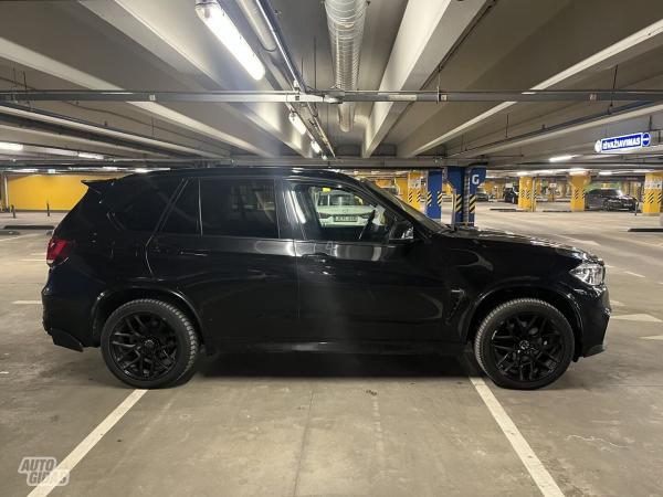 Black BMW X5 2015 in Vilnius, with an engine capacity of 3.00 L and mileage of 195 thousand km for 22000 €, photo 4 on AUTOMOTO.COM.LV