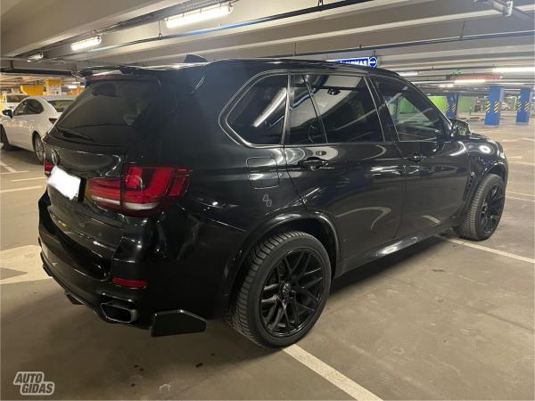 Black BMW X5 2015 in Vilnius, with an engine capacity of 3.00 L and mileage of 195 thousand km for 22000 €, photo 5 on AUTOMOTO.COM.LV