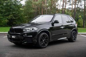 Melns BMW X5 2015 Viļņa, ar dzinēja tilpumu 4.40 L un nobraukumu 129 tūkst. km par 21500 €, foto 2 vietnē AUTOMOTO.COM.LV
