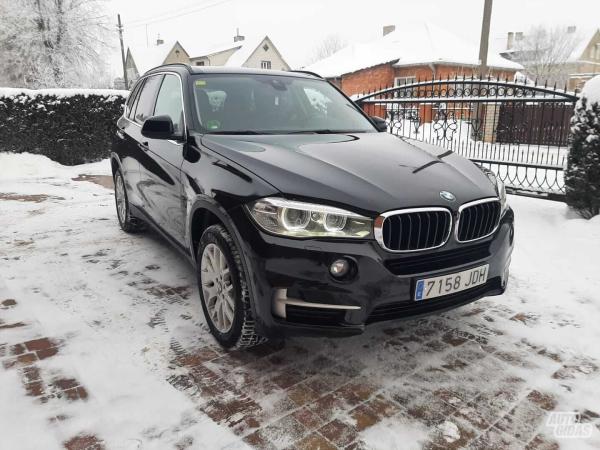 Black BMW X5 2015 in Kaunas, with an engine capacity of 2.00 L and mileage of 356 thousand km for 14400 €, photo 2 on AUTOMOTO.COM.LV